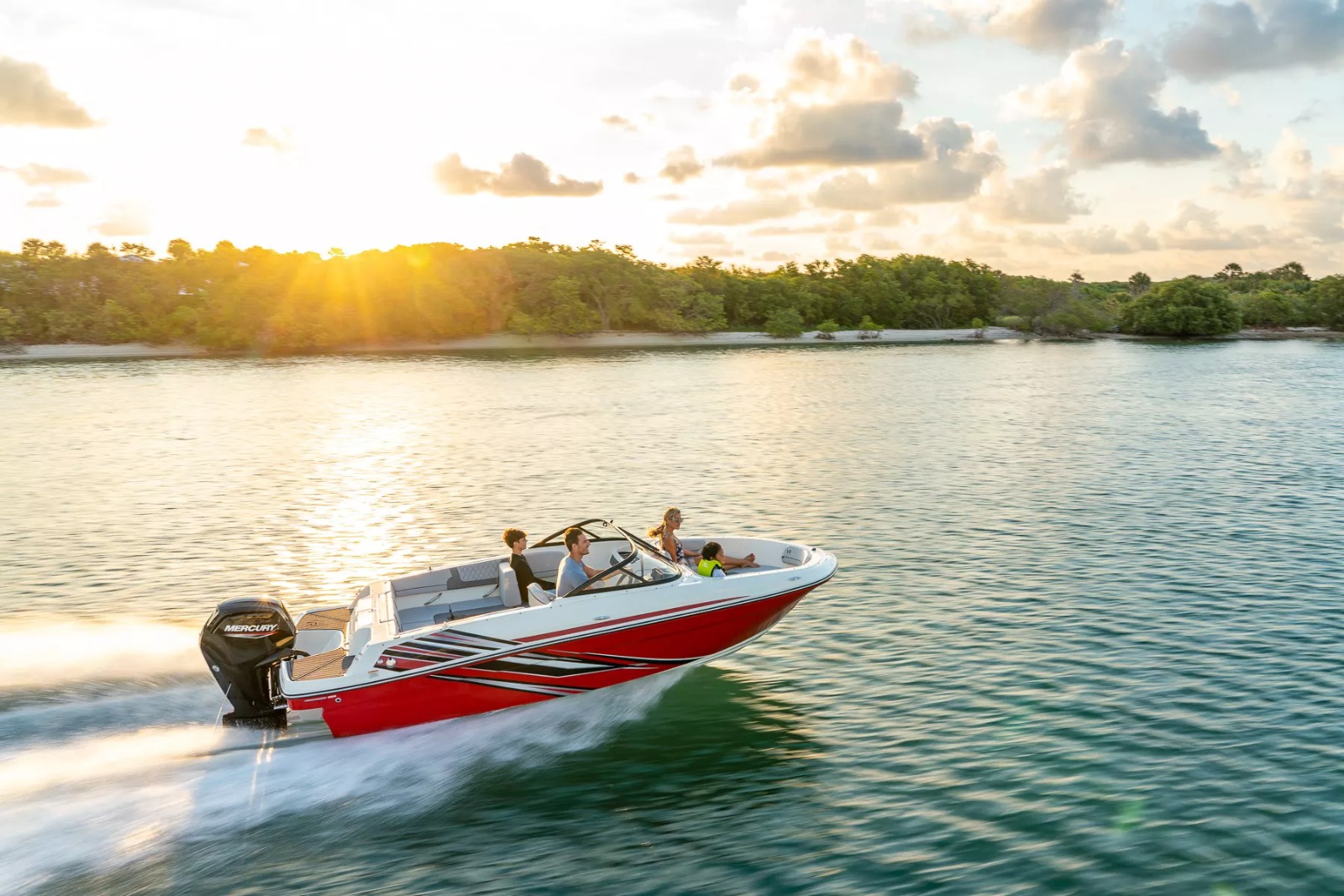 AMBARCATIUNE BAYLINER VR 4 + MOTOR MERCURY F 150 XLPT EFI - American ...